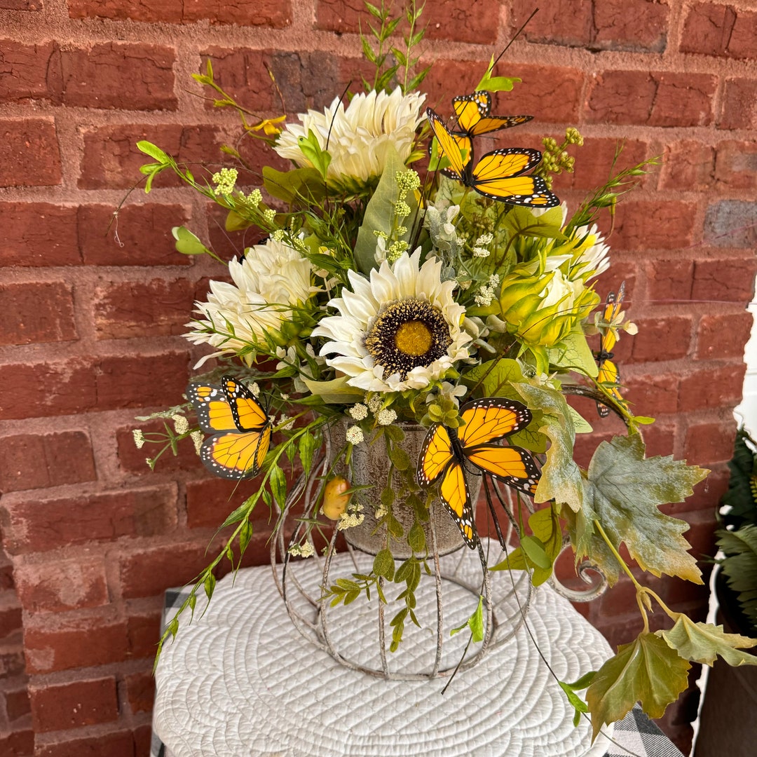 Farmhouse Floral Arrangement, Country Rustic Centerpiece, White ...