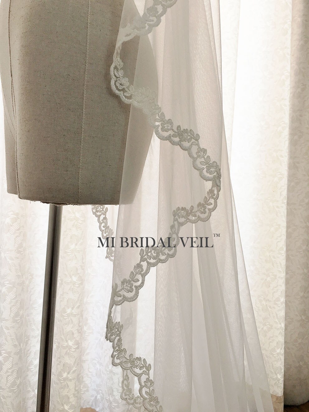 Mantilla Veil, Small Lace Mantilla Veil, Cathedral Lace Veil, Lace ...