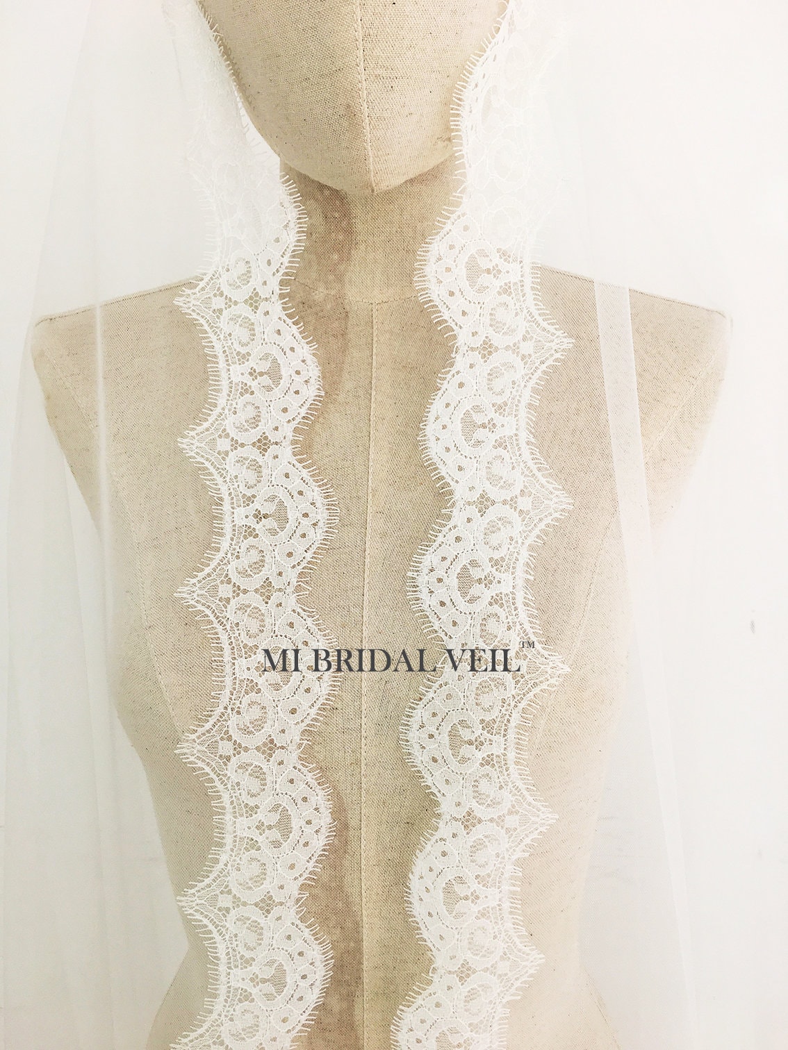 Cathedral Wedding Veil, Cathedral Lace Veil, Boho Bridal Veil, Small ...