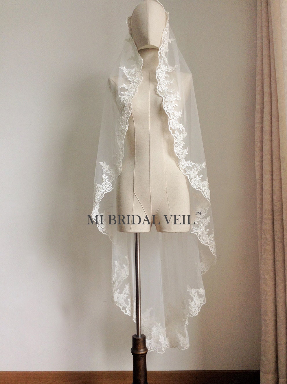 Lace Veil Lace Wedding Veil Lace Bridal Veil Fingertip | Etsy