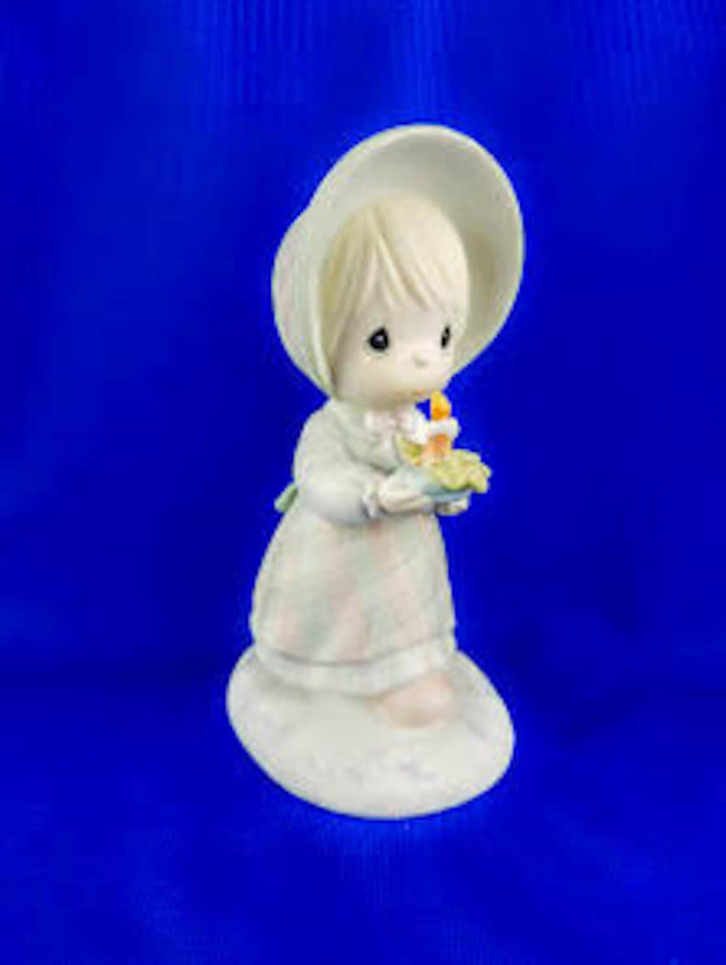 Calendar Girl December Precious Moment Figurine - Etsy