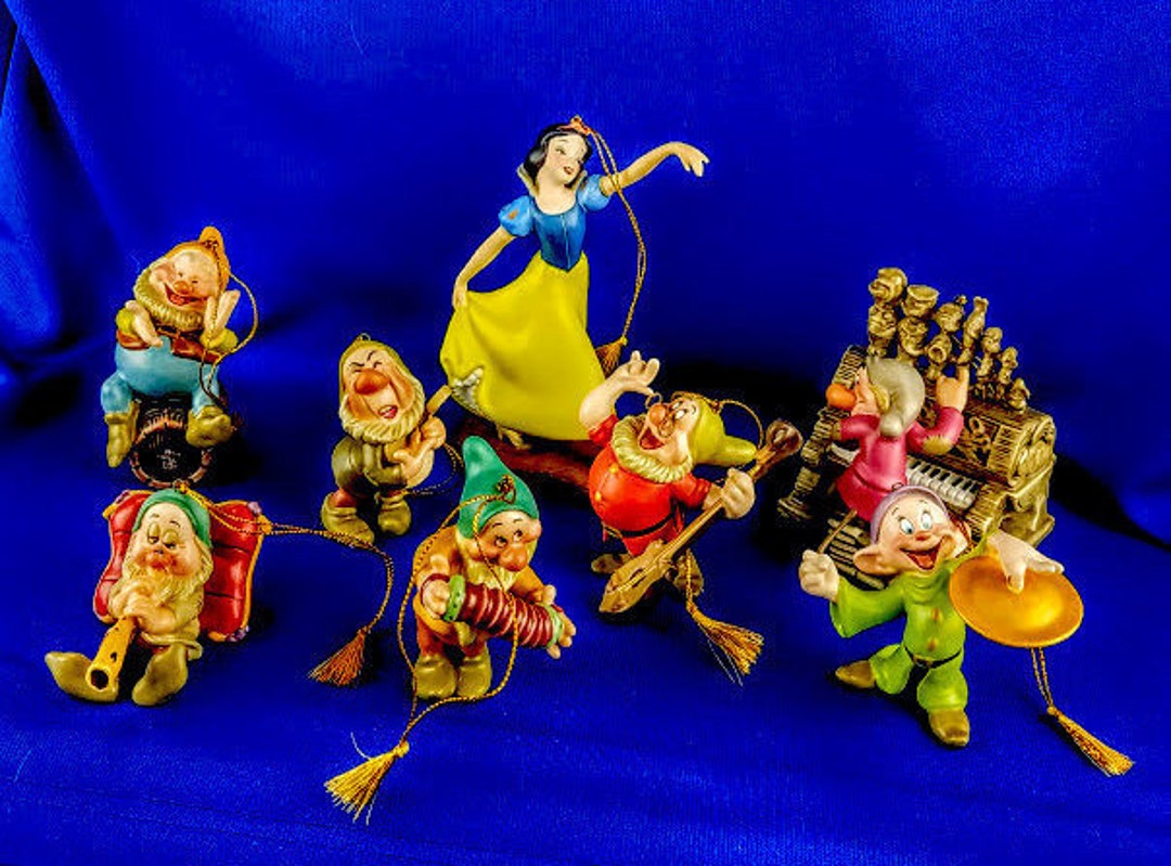 Walt Disney Classic Collection Snow White and the Seven Dwarfs - Etsy