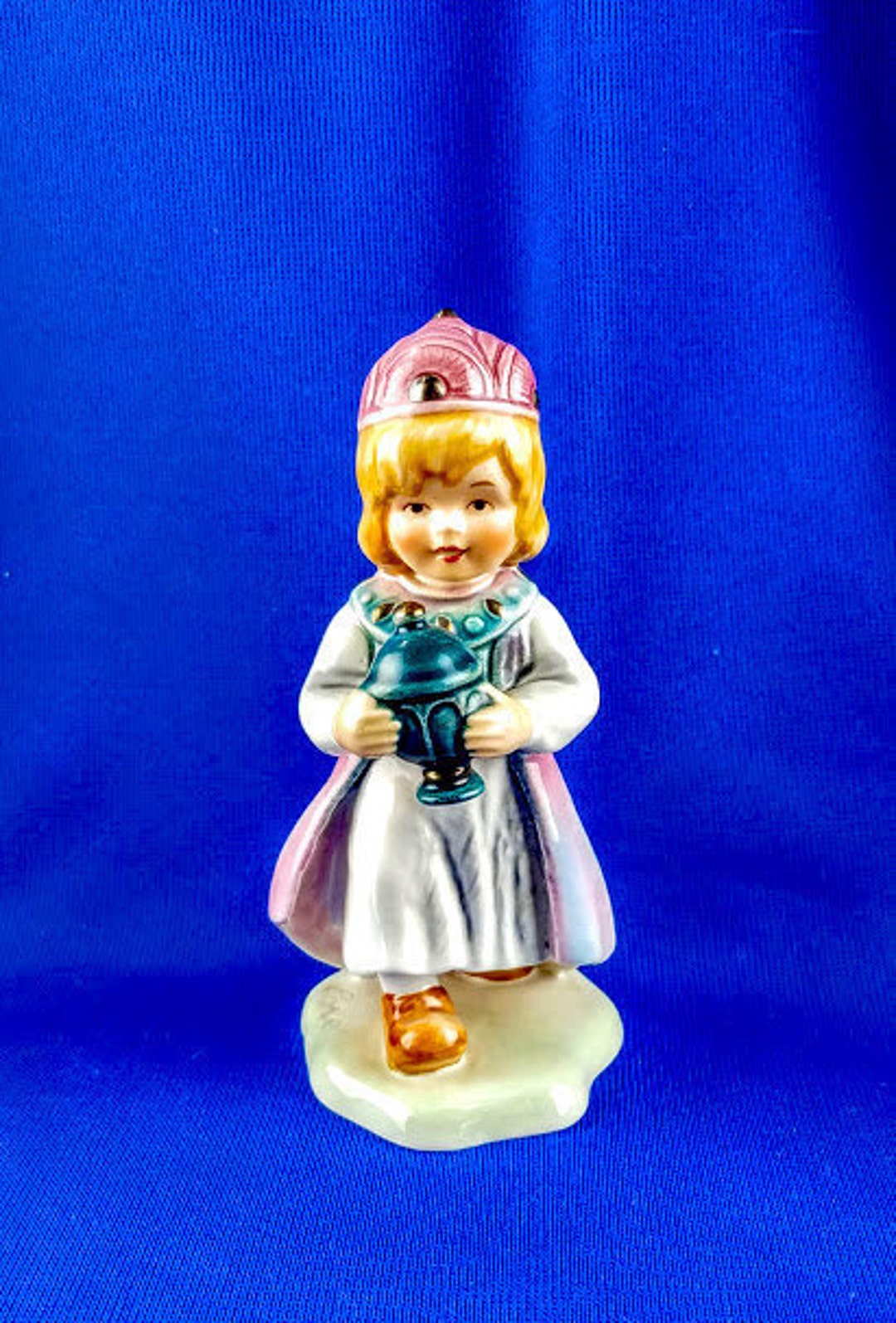 Goebel Children's Nativity King - Etsy
