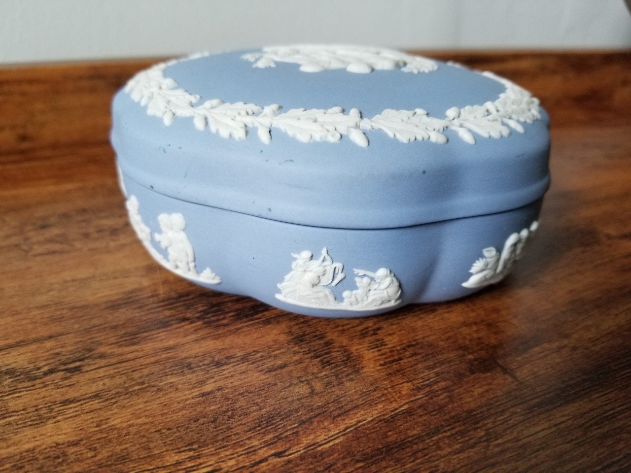 Blue Wedgwood Box With Lid, Jasperware Round Scalloped Edge Wedgwood ...