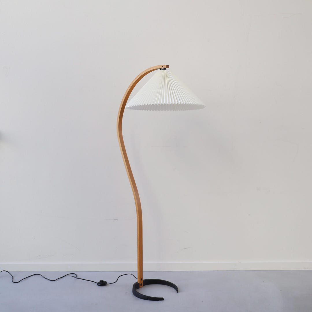 Original Danish Caprani Floor Lamp in Beech Wood | 1970s - Etsy
