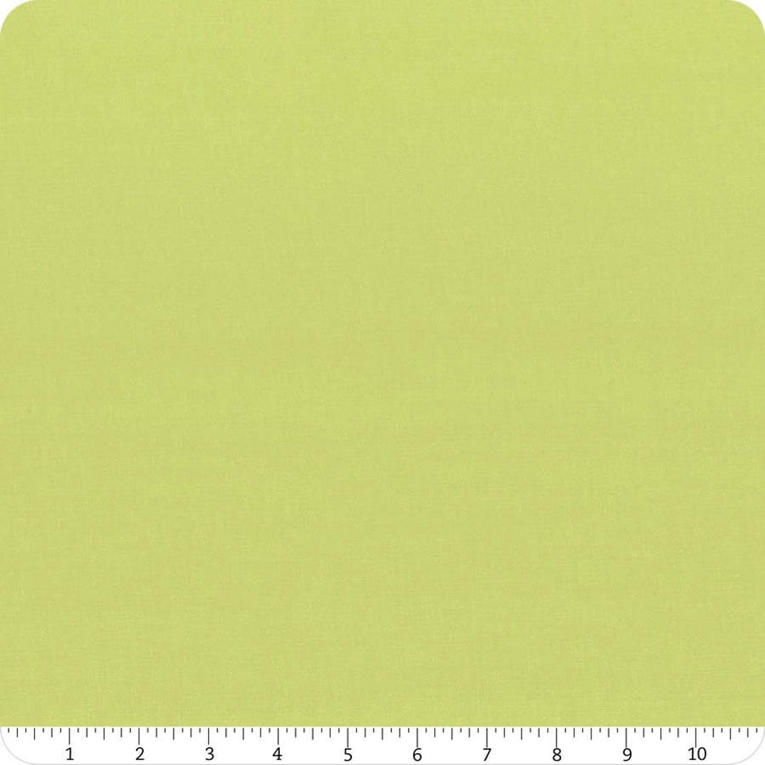 Moda BELLA SOLIDS Quilt Fabric By-the-1/2-yard - 9900 134 Pistachio - Etsy