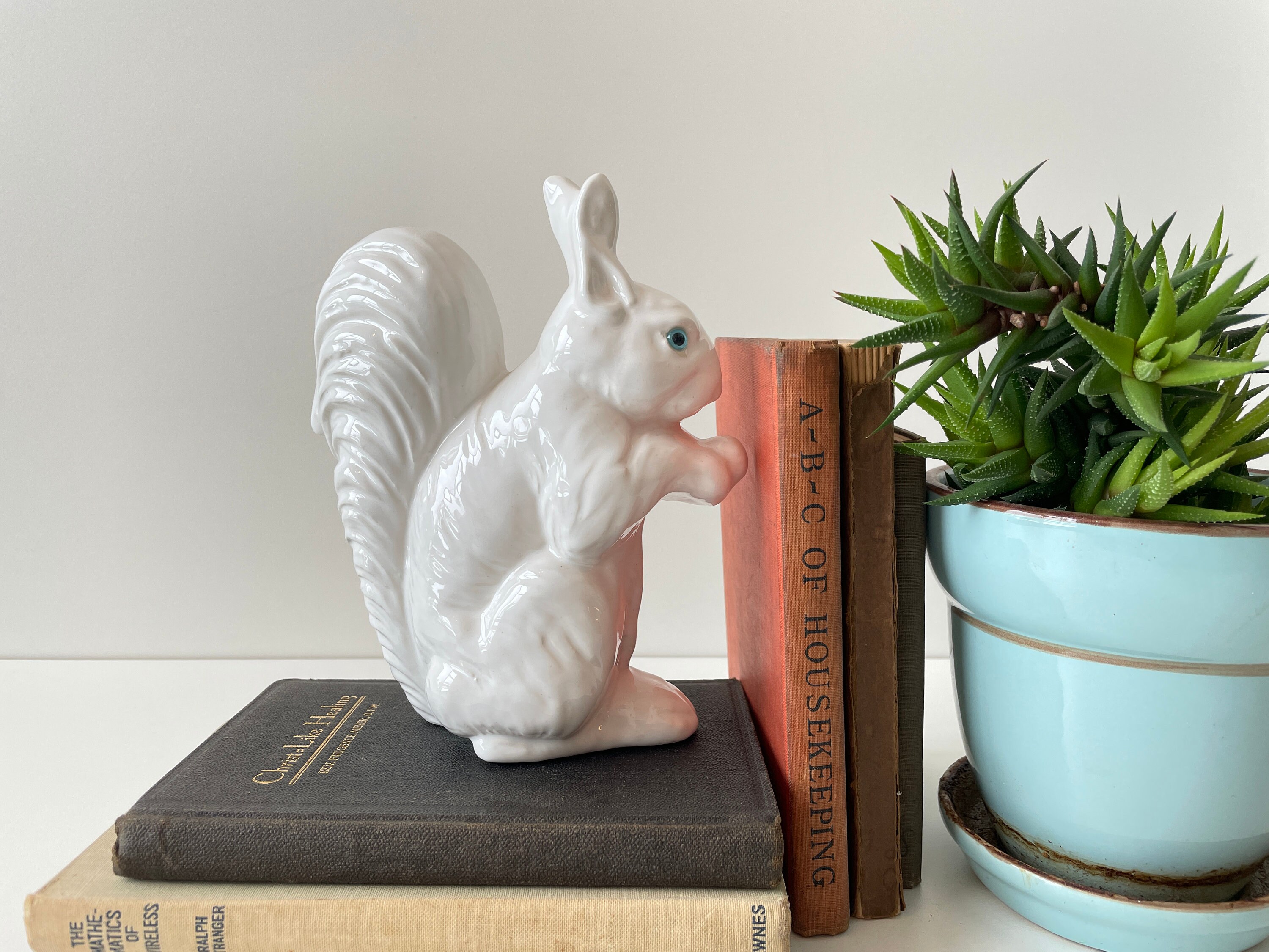 White Ceramic Squirrel Ceramic Figurine - Etsy