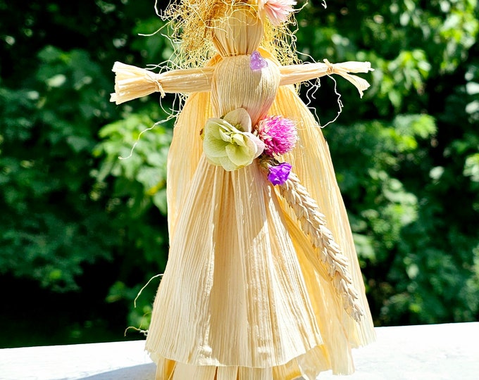 Corn Husks Doll With Dried Flowers and Amethyst harvest Blossom - Etsy