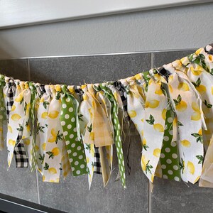 Lemonade garland / lemonade banner / lemonade stand decor / | Etsy