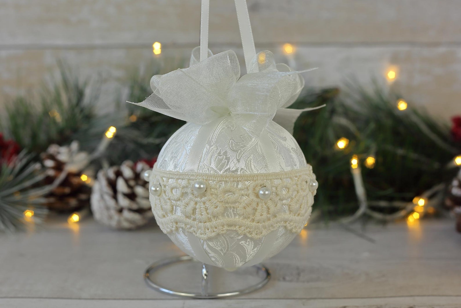 Handmade White Christmas Baubles: Vintage Lace Tree Ornaments (set of 3 ...