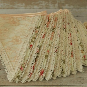 Vintage Floral Decoration, Shabby Chic Home Decoration, Vintage Chic ...