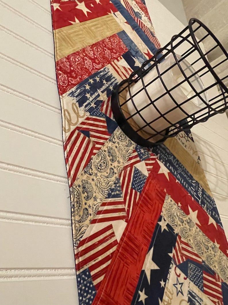 Patriotic Quilted Table Runner - Etsy