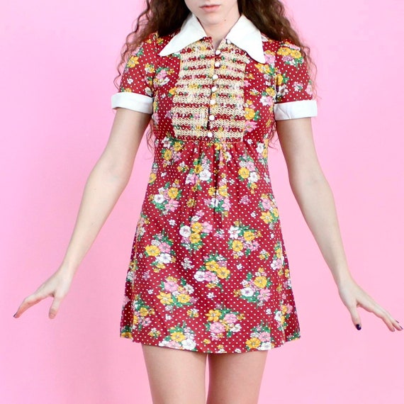 Vintage 60s Mod Mini Gem