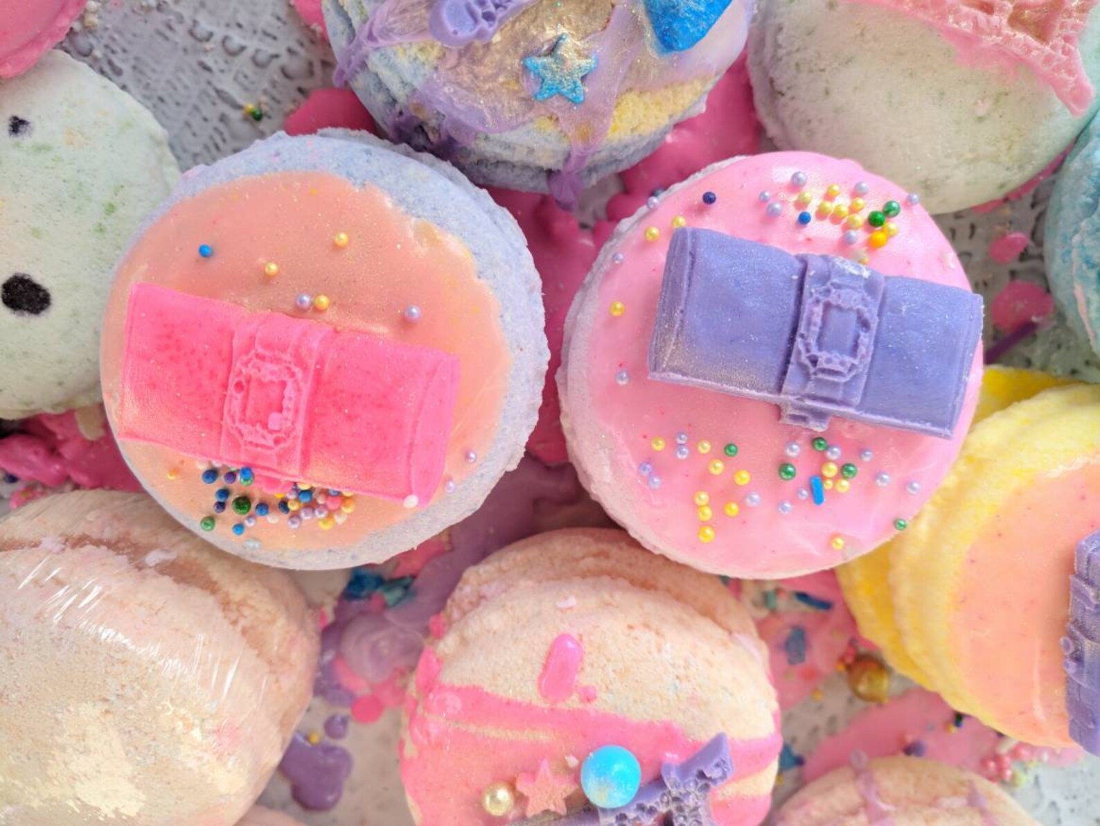Macaron BATH BOMBS, French Macarons, Paris Theme, Macaroons, Mini Bath ...