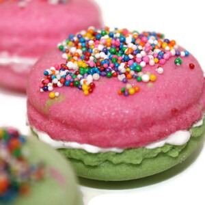 Macaron BATH BOMBS, French Macarons, Paris Theme, Macaroons, Mini Bath ...