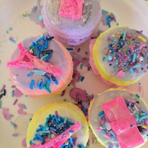 Macaron BATH BOMBS, French Macarons, Paris Theme, Macaroons, Mini Bath ...