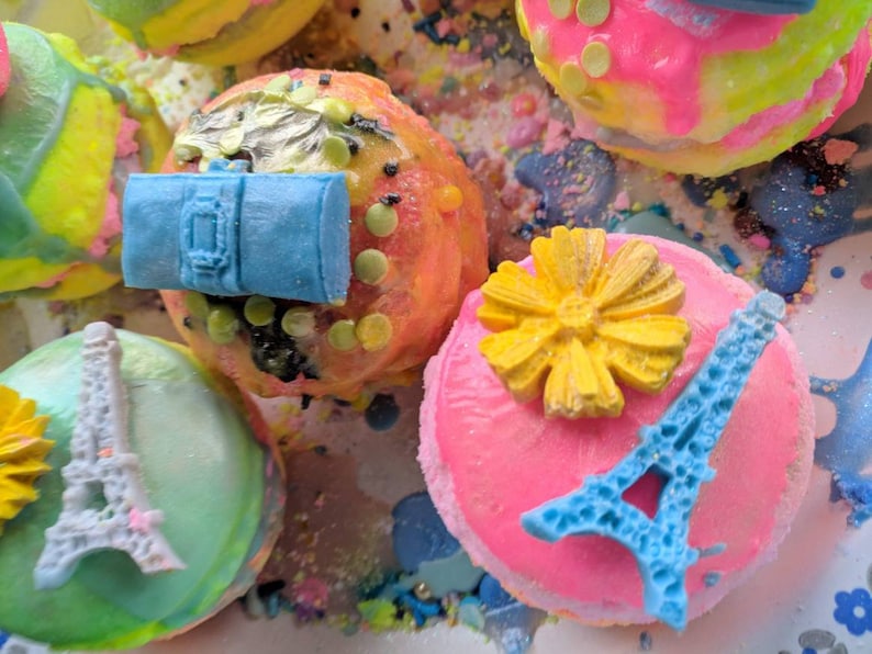 Macaron BATH BOMBS, French Macarons, Paris Theme, Macaroons, Mini Bath ...