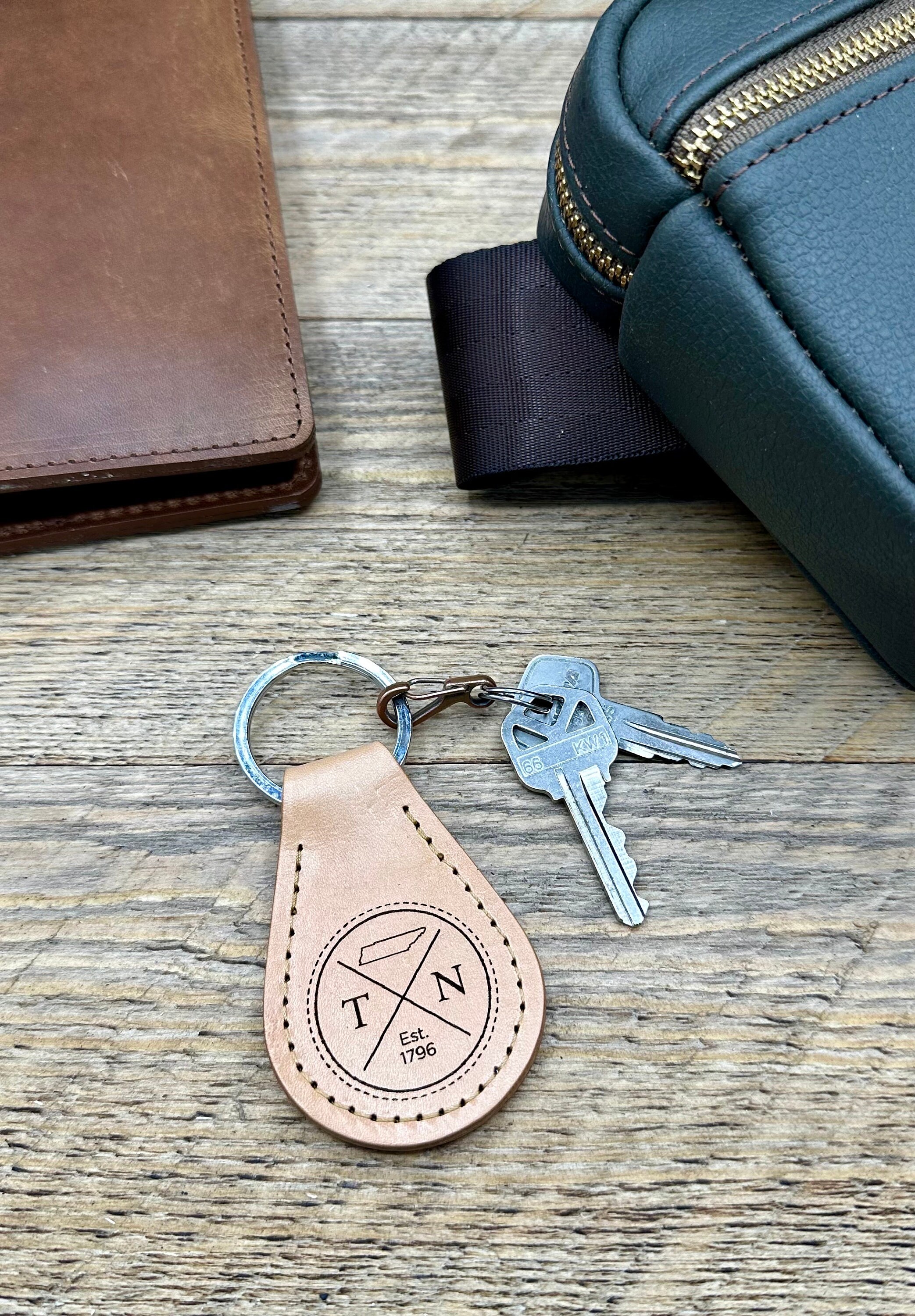 Handmade Leather Keychain - Tennessee Logo - Engraved - Etsy