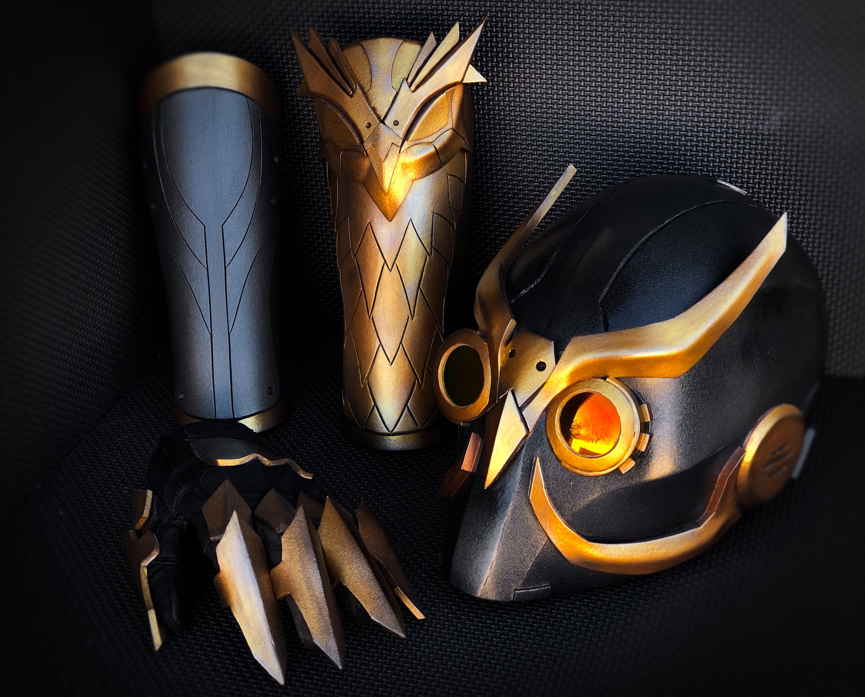 Talon Gauntlet Foam Template - Etsy UK