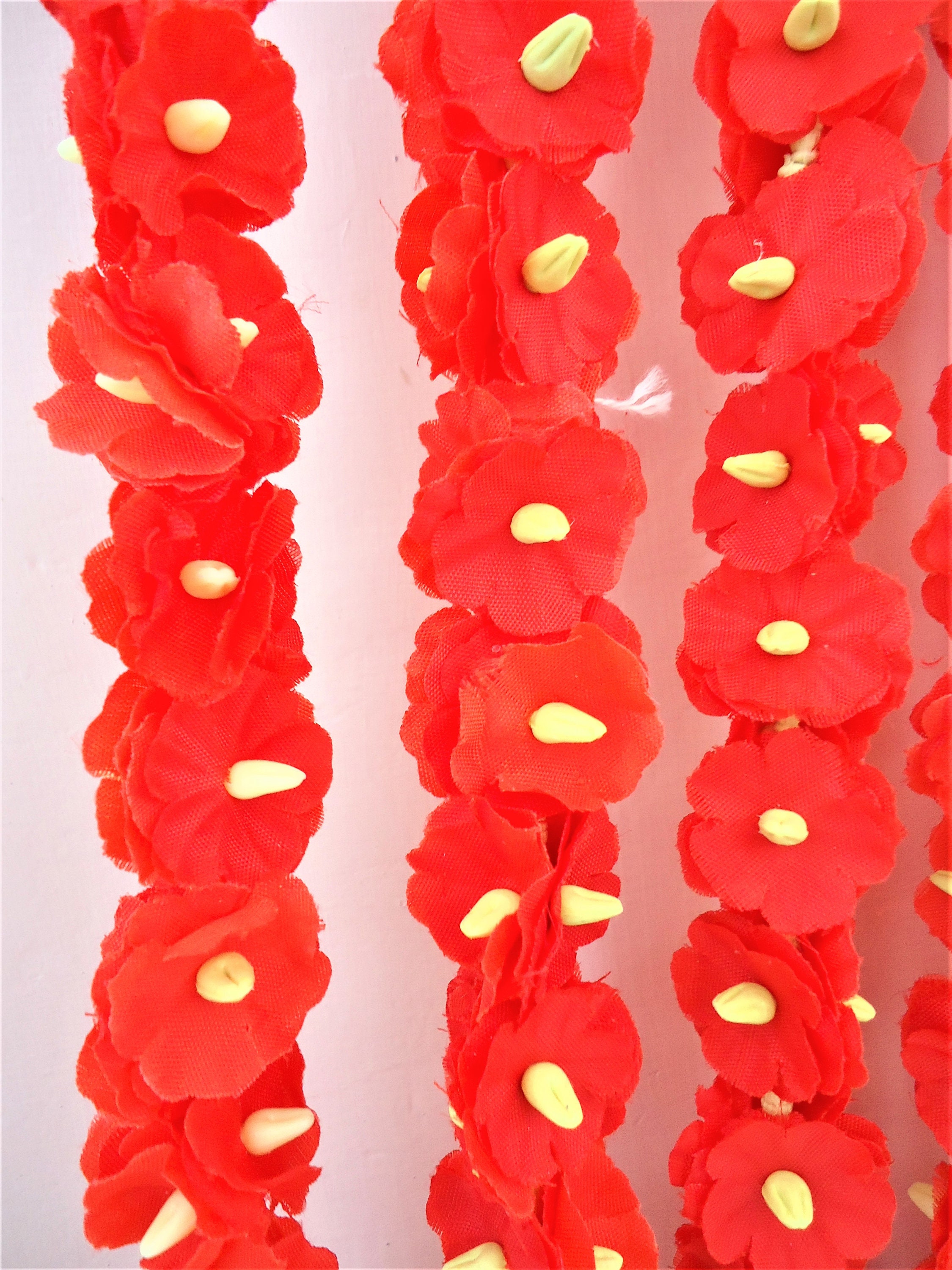 Red Artificial Periwinkle Vinca Flower Strand Real Looking | Etsy