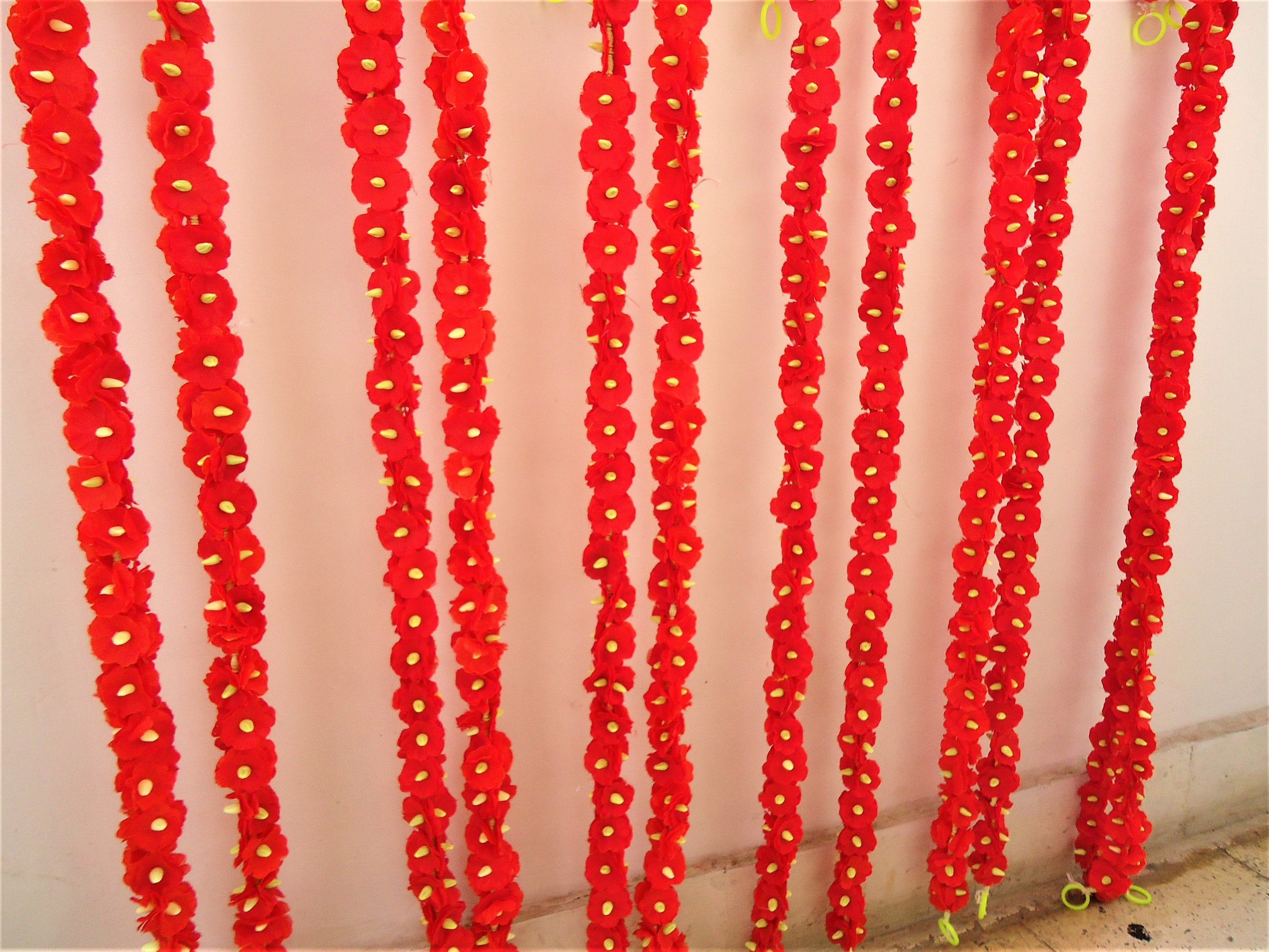 Red Artificial Periwinkle Vinca Flower Strand Real Looking | Etsy