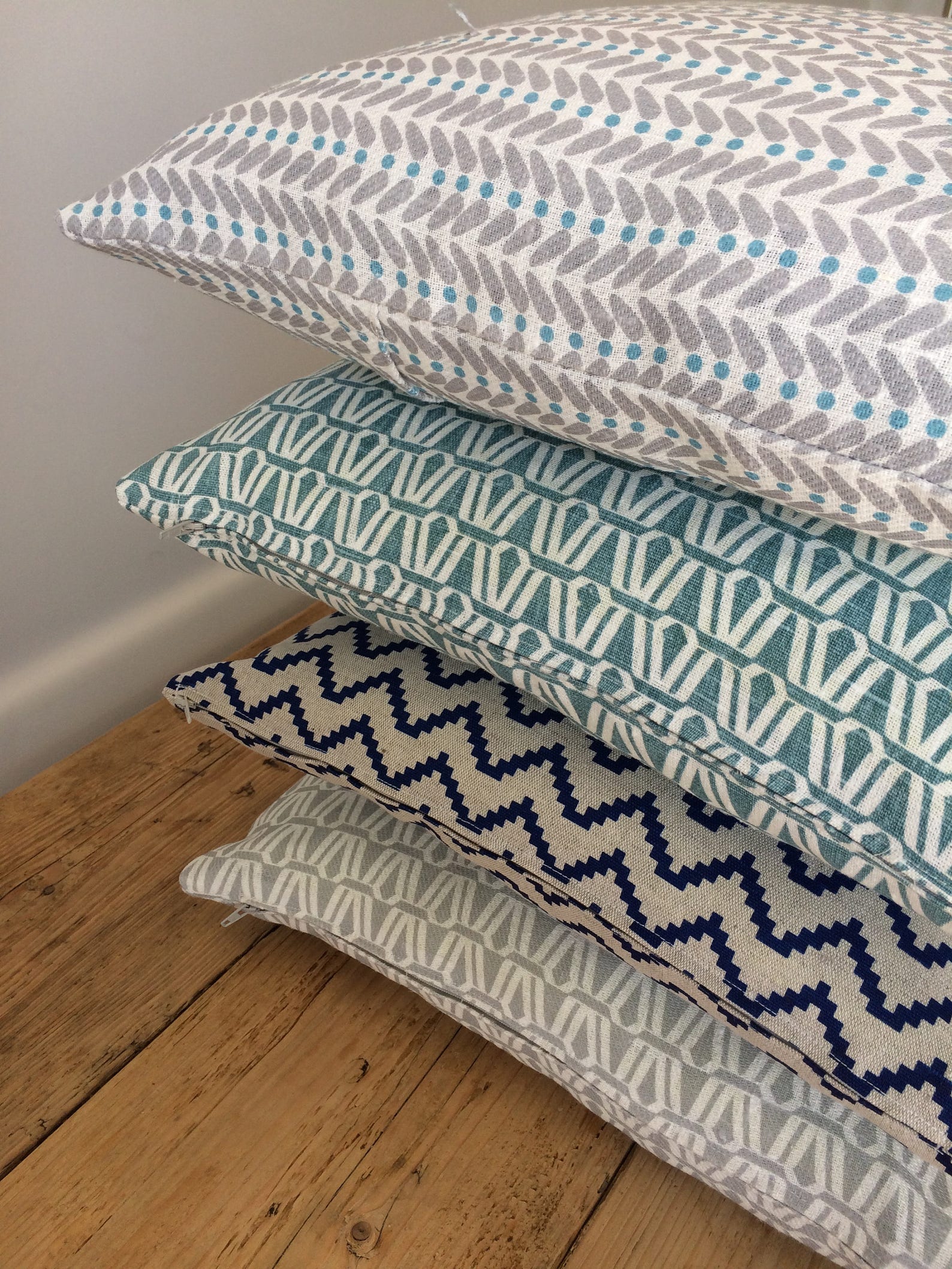 Set of 4 X 45cm Scandi Cushions With Heavy Feather Inserts - Choose ...