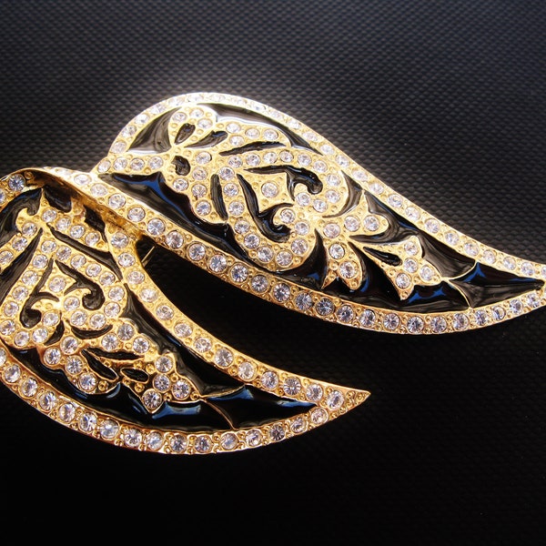 Butler Brooch - Etsy