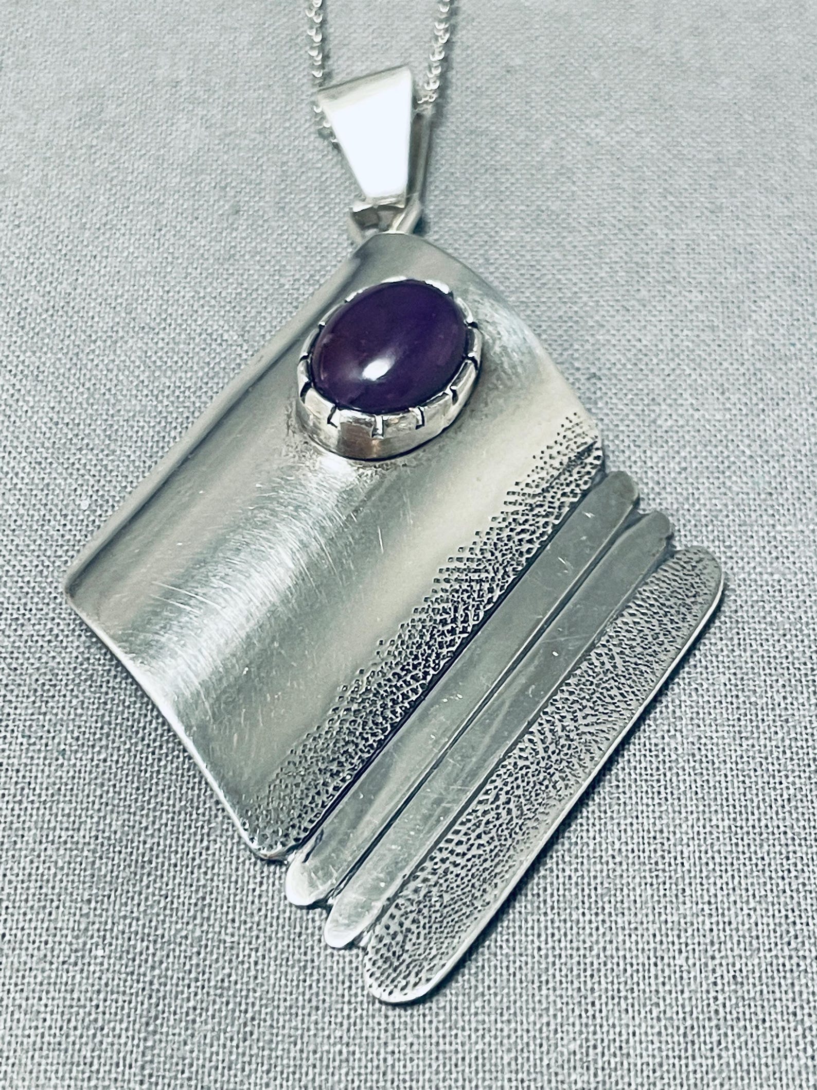 Noteworthy Leo Nez Vintage Native American Navajo Sugulite Sterling ...