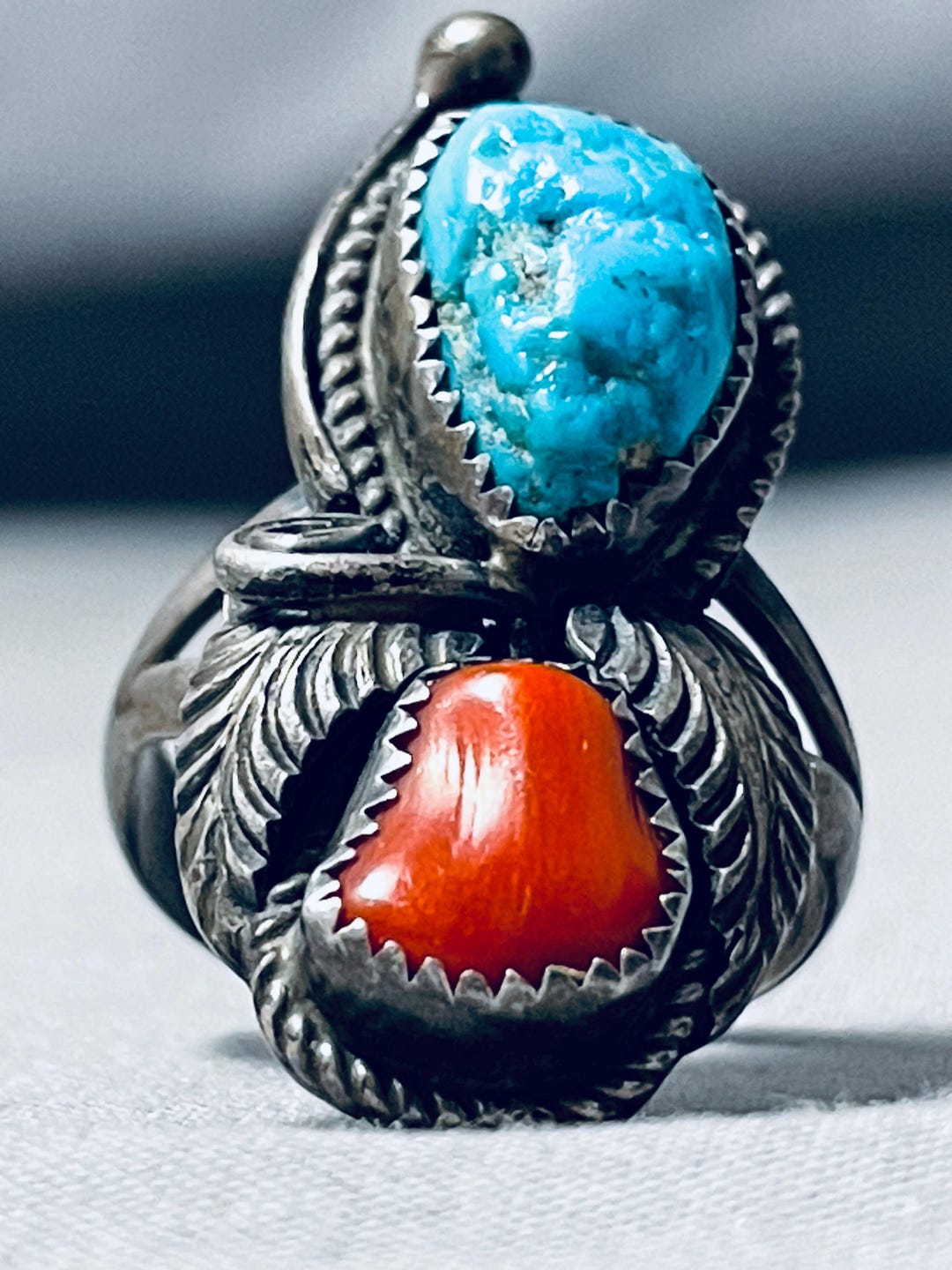 Outstanding Vintage Native American Navajo Blue Gem Turquoise Coral ...