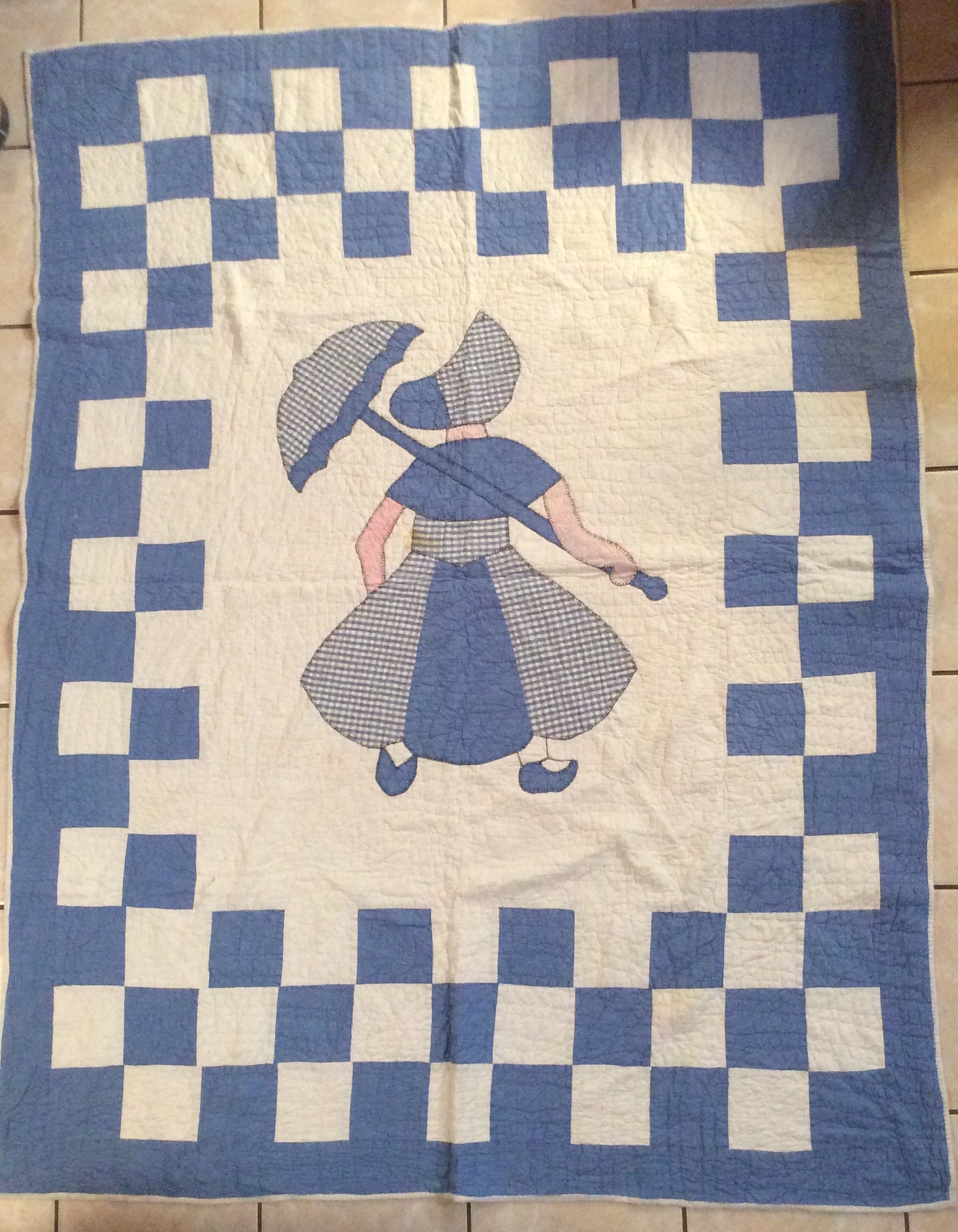 Dutch Girl Appliqué Quilt - Etsy