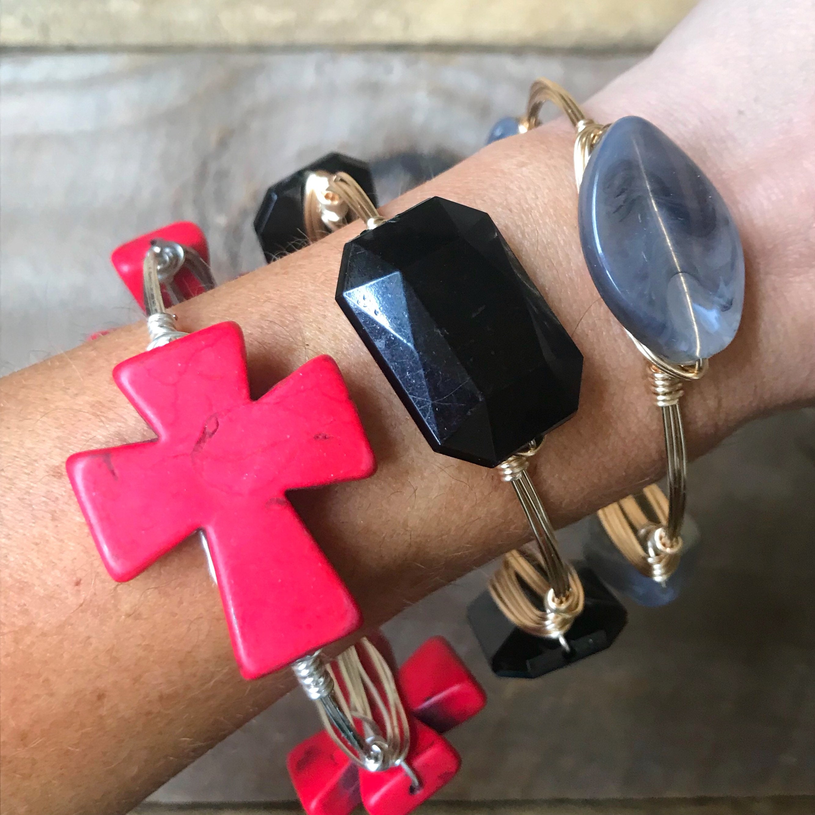 Grey Acrylic Bead Bangle, Gray Bead Bangle, Bourbon and Boweties ...