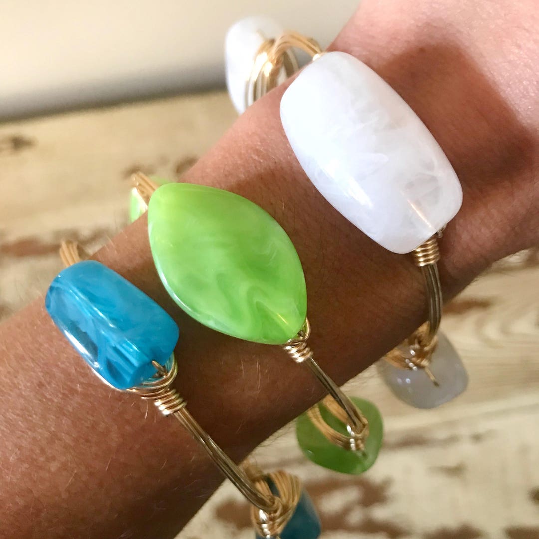 Blue Acrylic Wire Wrap Bangle, Blue Bead Bangle, Bourbon and Boweties ...