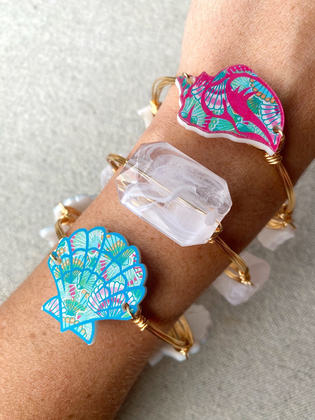 Blue Seashell Wire Wrap Bangle, Bourbon and Boweties Inspired, Blue ...