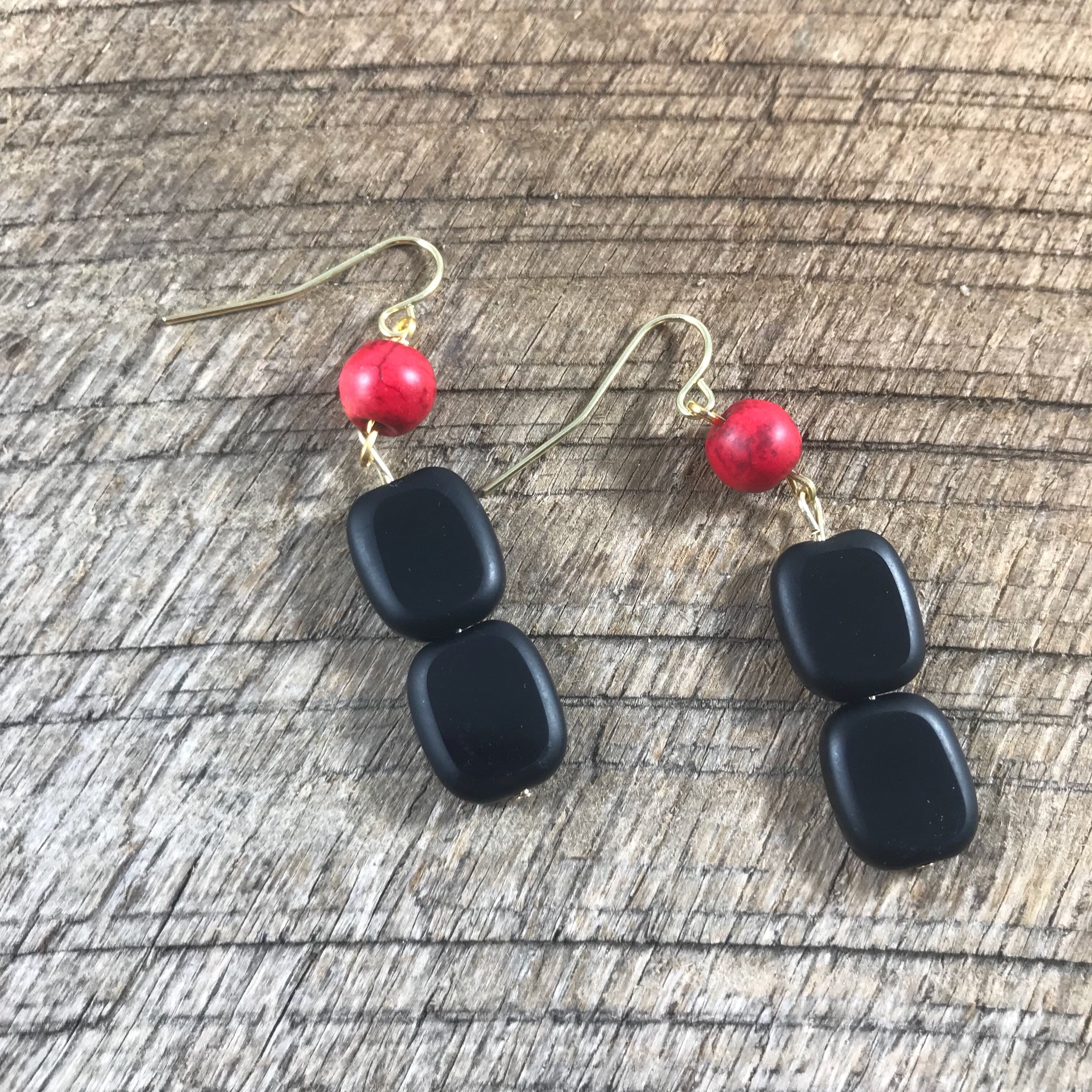 Red and Black Beaded Earrings , Red and Black Earrings, Black Beaded ...