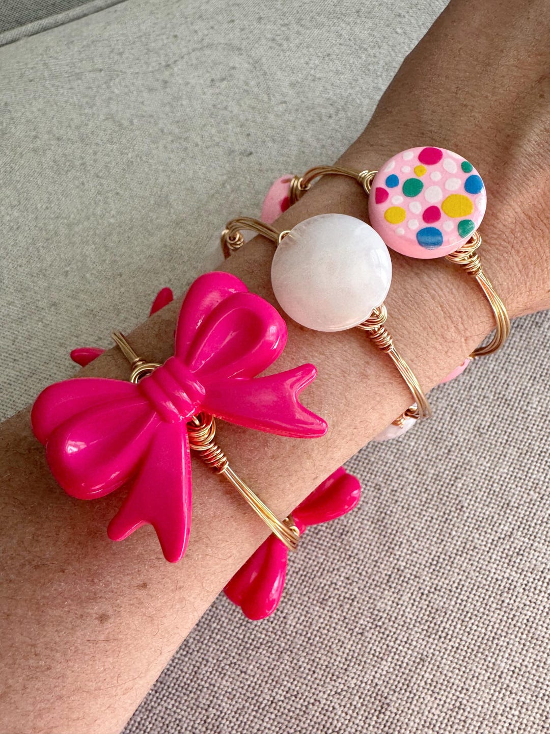 Pink Acrylic Bow Bangle, Pink Bangle, Pink Acrylic Bangle, Gold Wire ...