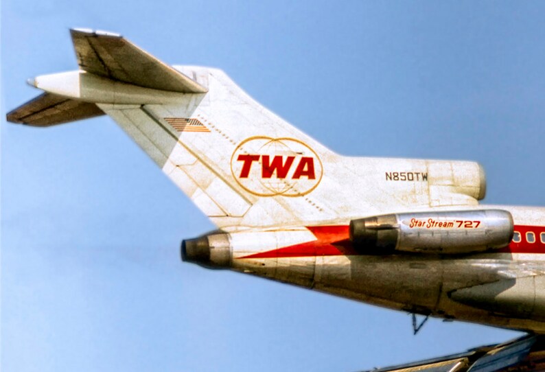 TWA Airlines Boeing 727 Tail Logo Handmade 3.25" X 2.25" Fridge Magnet ...