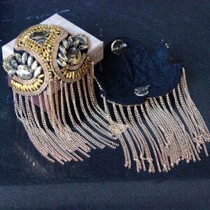 A Pair of Gold Tassels Epaulet,handmade Shoulder Pad,studs Diamond ...