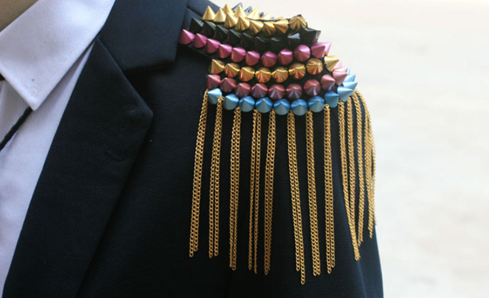 A Pair of Colorful Tassels Epaulet,handmade Shoulder Pad,gold Studs ...