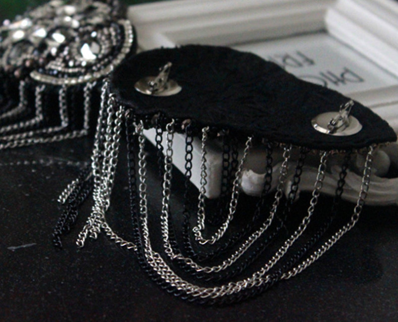 A Pair of Diamond Tassels Epaulet,handmade Shoulder Pad,beading Studs ...