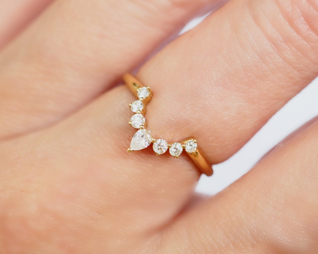 Diamond Nesting Ring . Larger Diamonds Size . Curved Wedding Band ...