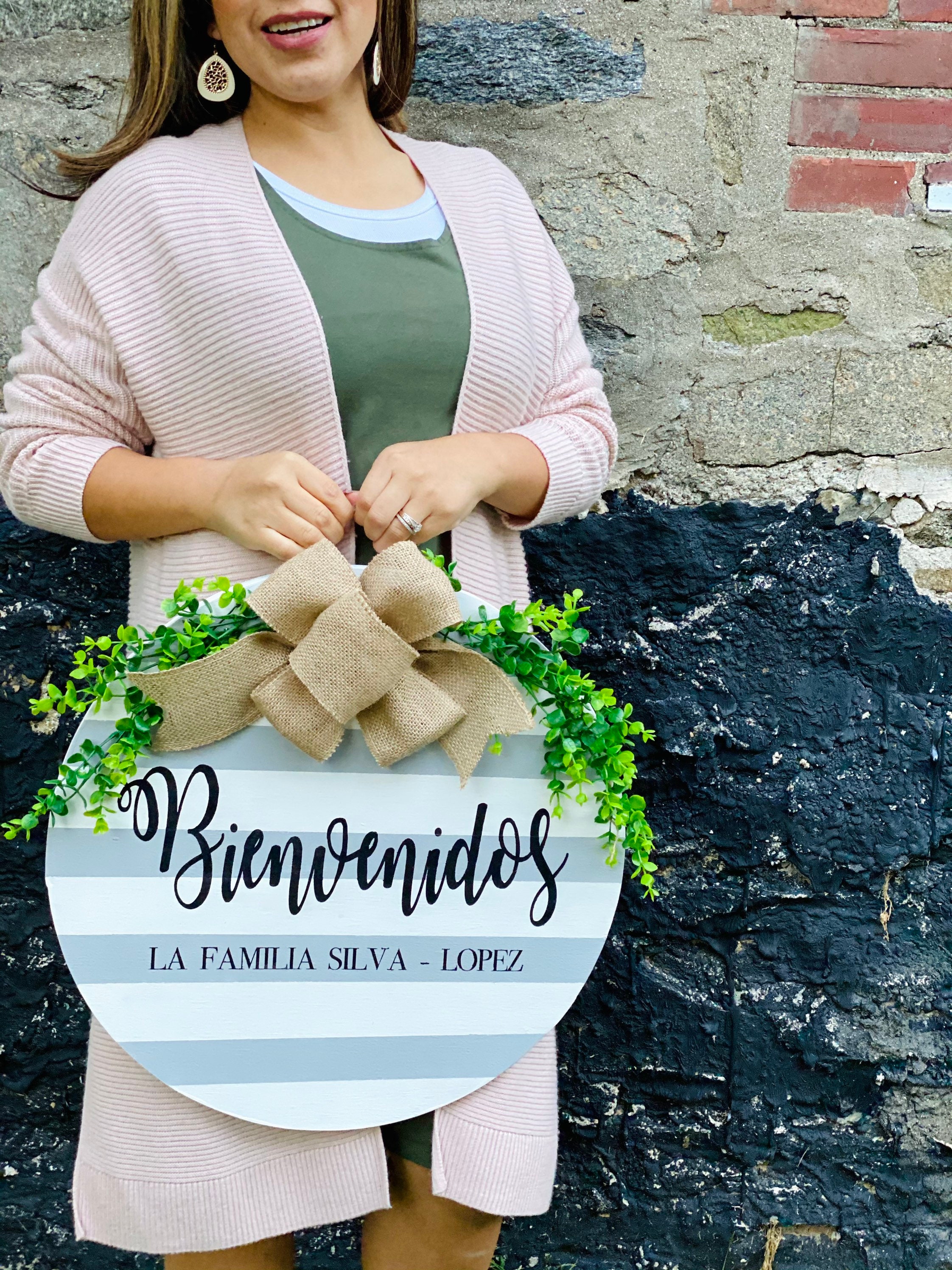 Welcome Door Sign Spanish Circle Welcome Sign Personalized - Etsy UK