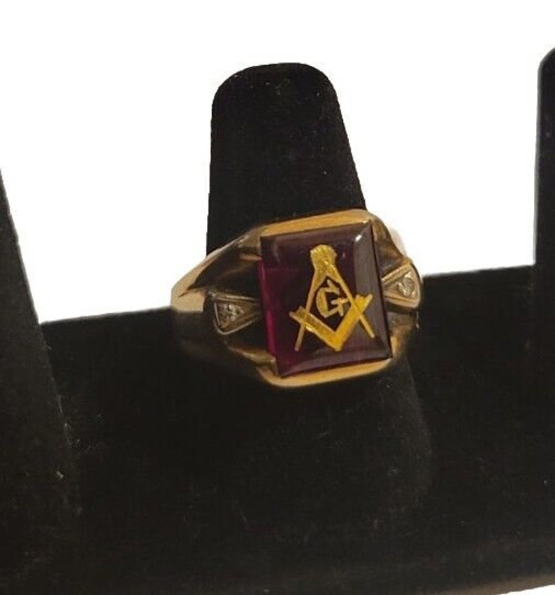 10k Yellow Gold Ruby Red Glass Masonic Ring With Diamonds Size 8.5 - Etsy