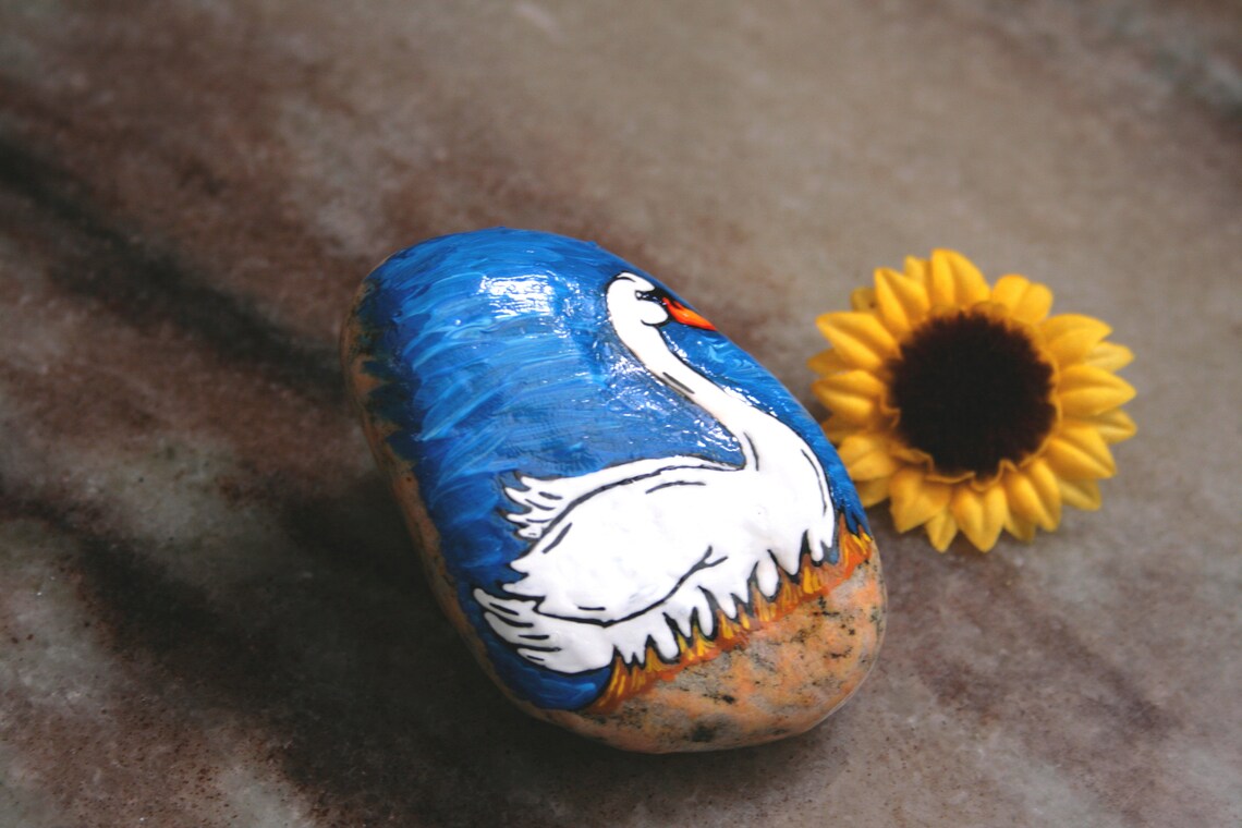 White Swan Illustrated Beach Rock Home Decor, Elegant Birds Gifts for ...
