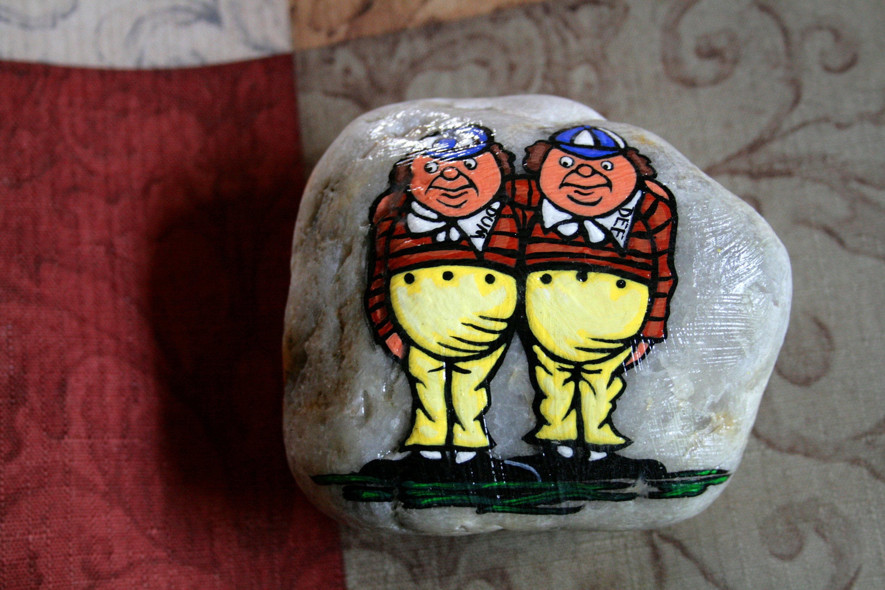 Alice's Adventures in Wonderland Lewis Carroll, Tweedle Dee and Tweedle ...