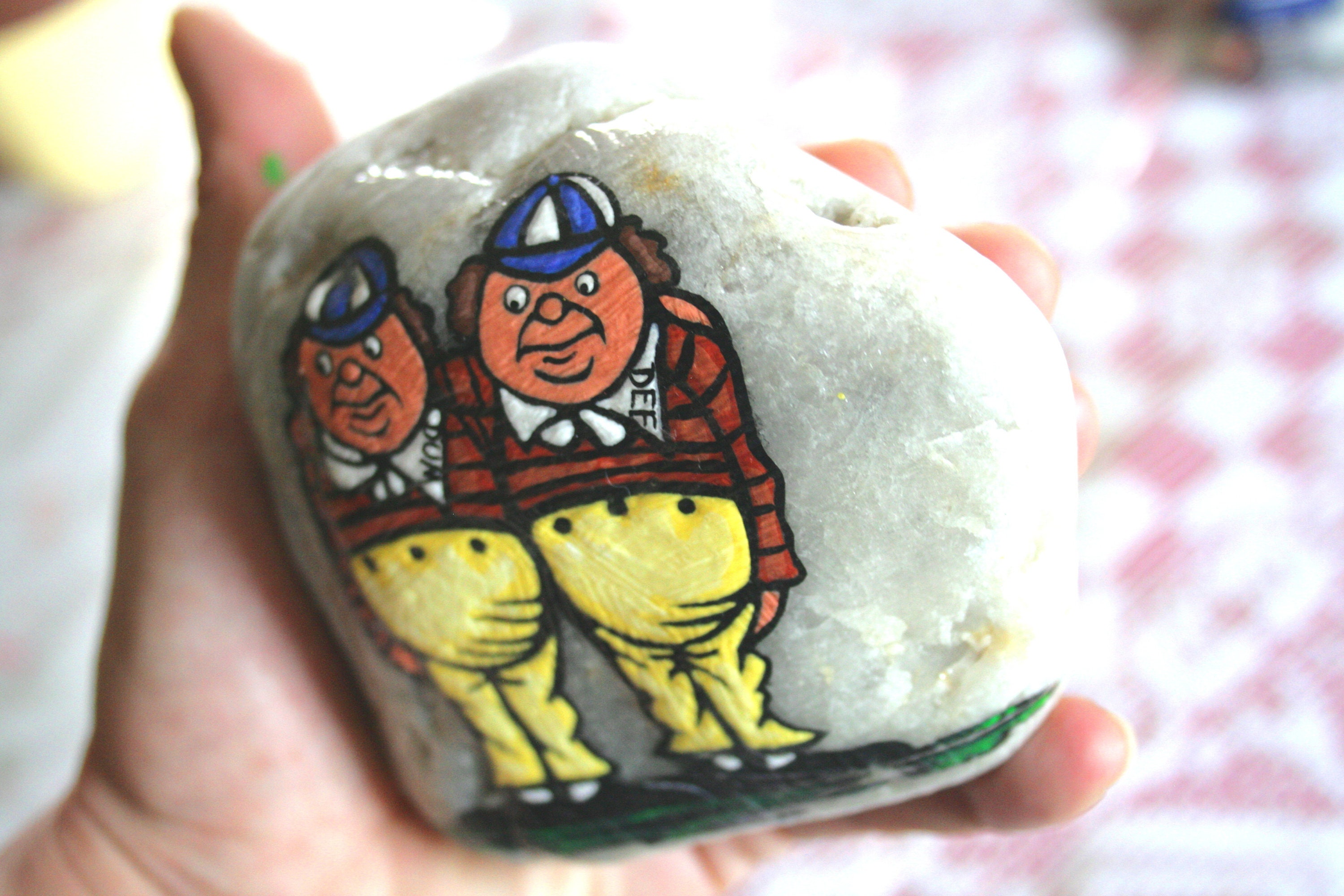 Alice's Adventures in Wonderland Lewis Carroll, Tweedle Dee and Tweedle ...