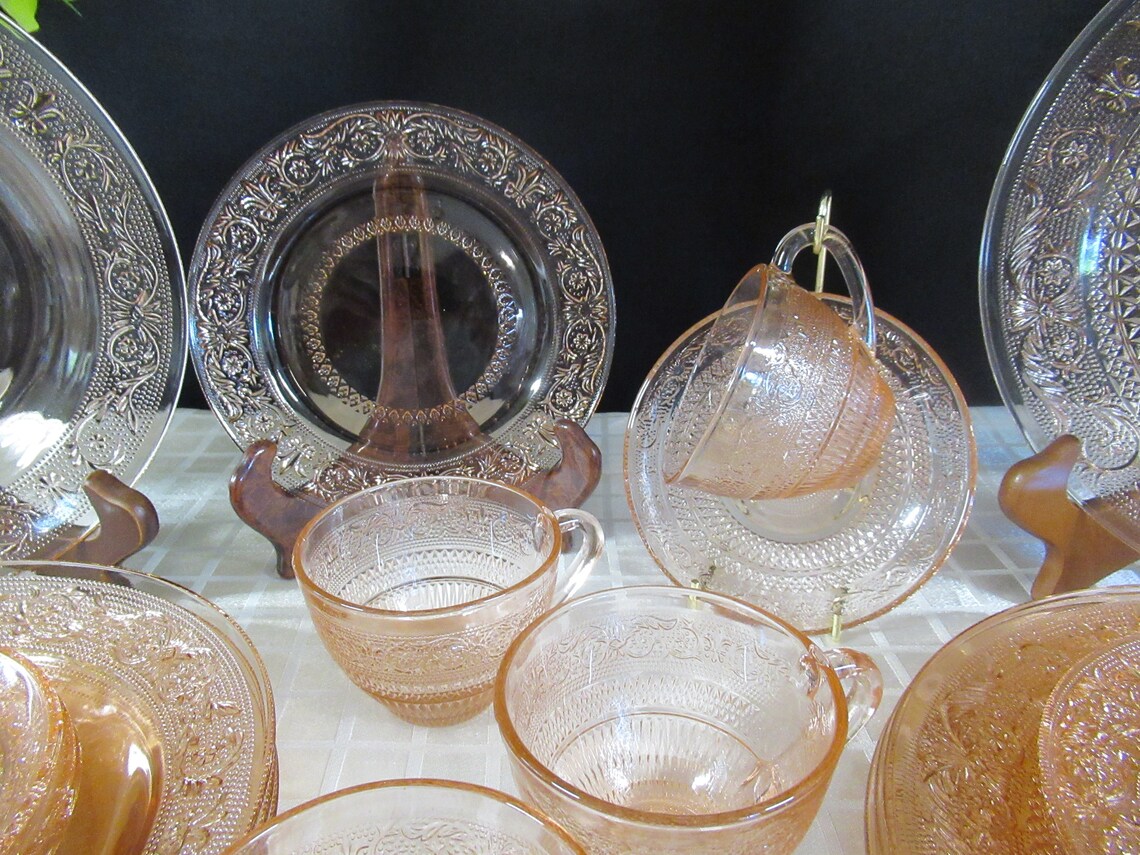 Kig Indonesia Dinnerware Set Treillis Pink Glass 20 Pieces - Etsy