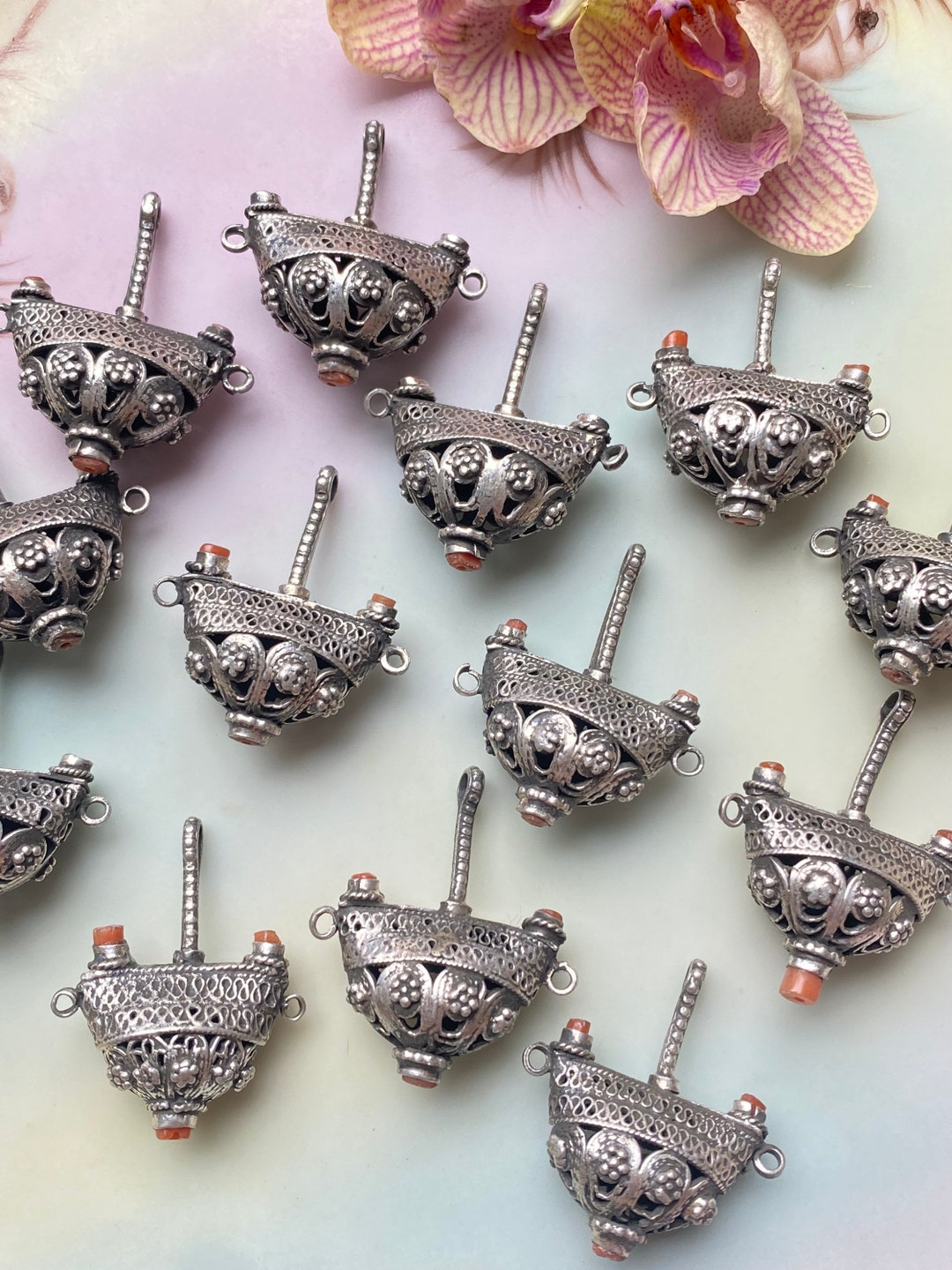 Vintage Yemenite Bowsani Style Silver Filigree Zanabeel Pendants 35 Mm ...
