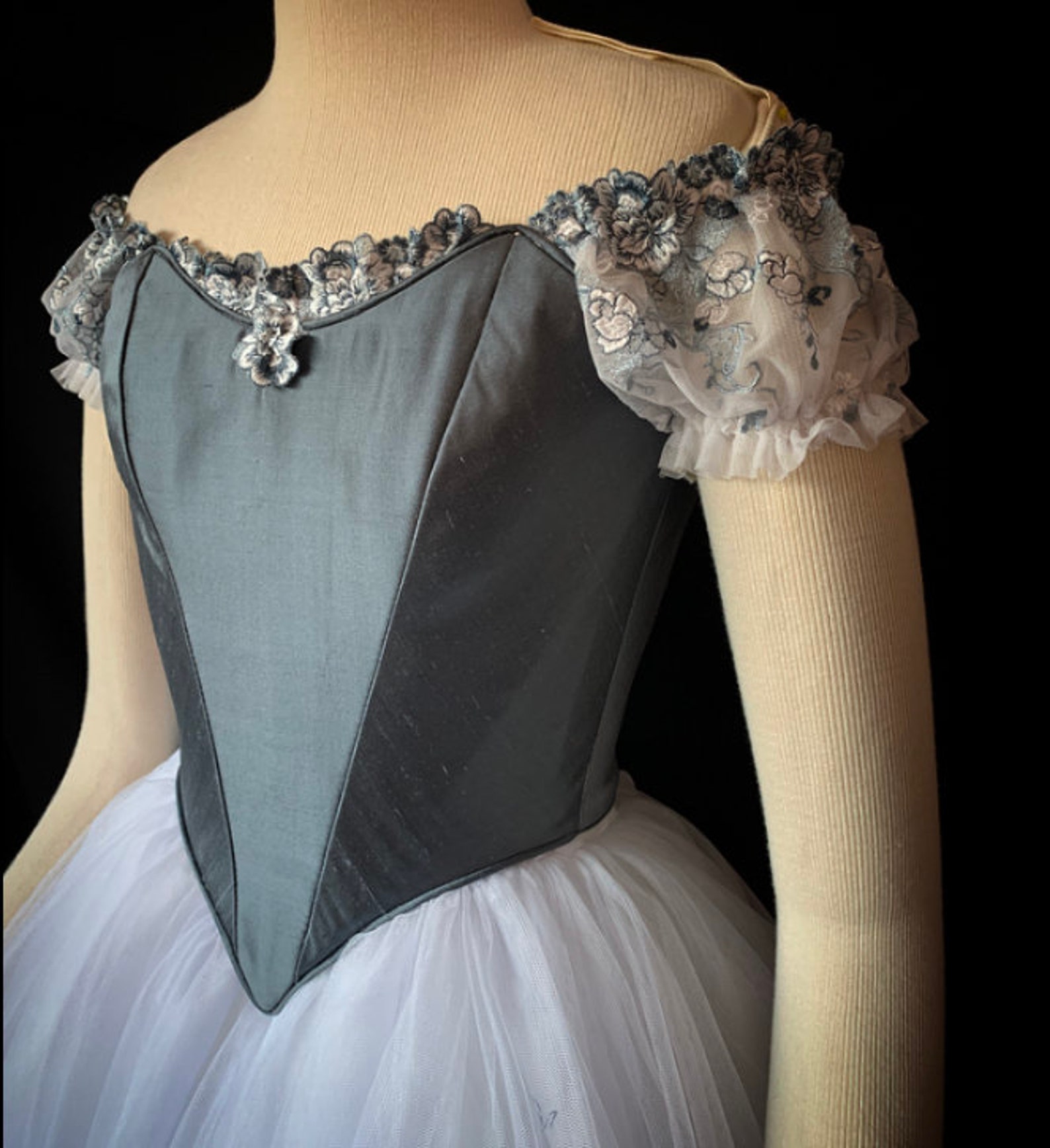 Ballet Bodice Pattern Bundle 30-31A - 4 Looks, Chemise and Sleeves - Etsy