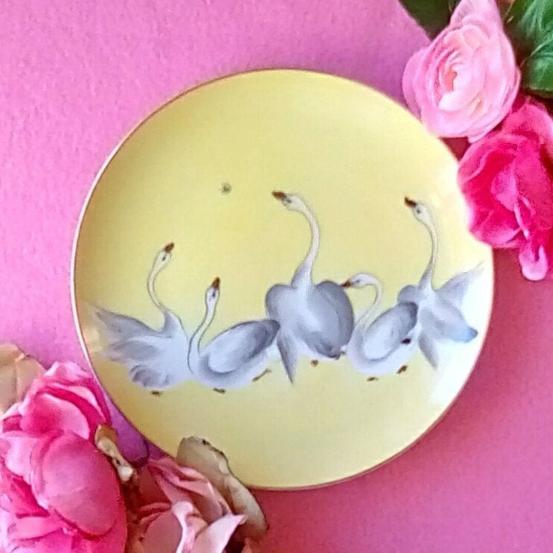 Four Vintage Yellow Swan Plates by K. Saji, Japan - Etsy