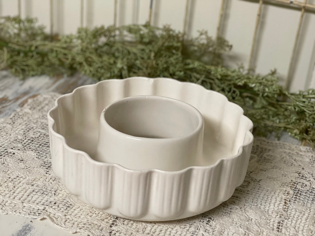 Vintage White Bunt Pan/ Jello Mold/ Vintage White Ceramic/ Fluted Mold ...